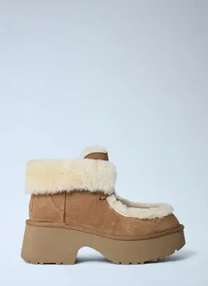 UGG Esmee Lace-up Boots - Camel