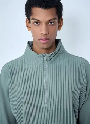 Issey Miyake Pleated Quater Zip-up Sweatshirt