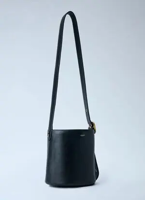 COACH Bleecker Bucket Bag 21
