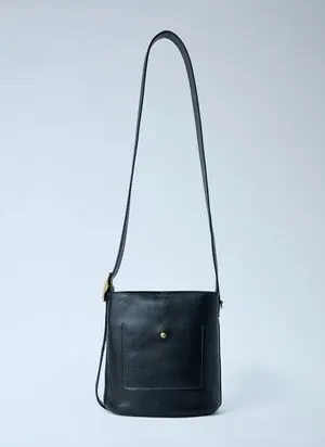 COACH Bleecker Bucket Bag 21