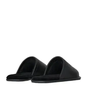 UGG All Gender Hotel Chavarria Slipper