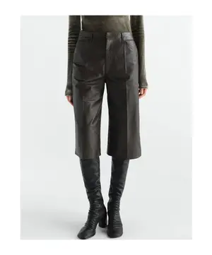 LEMAIRE Bermuda Shorts In Glossy Leather - Coffee