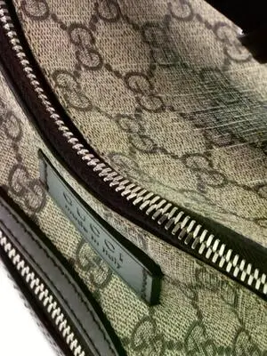 Gucci Front Zip Messenger Gg Coated Canvas Medium Crossbody Bag