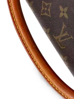 LOUIS VUITTON Looping Handbag Monogram Canvas Mm Satchel