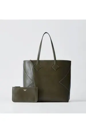 Mcm Large Dia Shopper In Nappa Leather