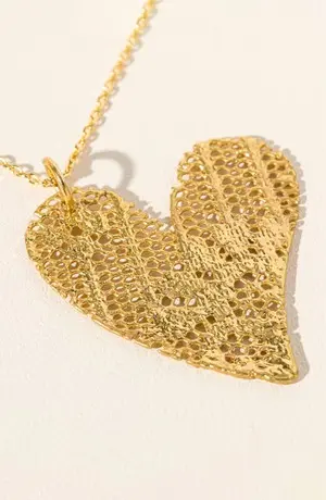 UNCOMMON GOODS Precious Dipped-lace Heart Necklace
