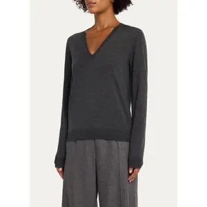 6397 Perfect V-neck Wool Sweater