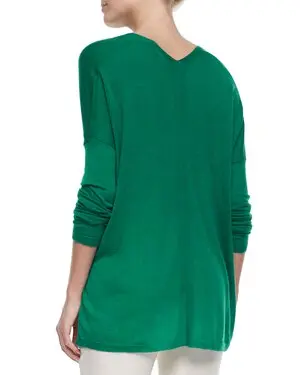 6397 Perfect V-neck Wool Sweater