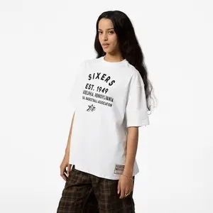 Mitchell & Ness Philadelphia 76ers Boyfriend T-shirt - White
