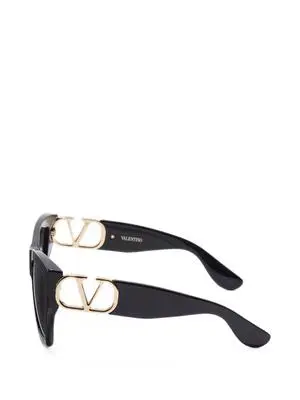 Valentino Garavani Vlogo-plaque Oversized Cat-eye Sunglasses