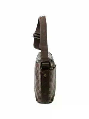 LOUIS VUITTON Trotteur Beaubourg Cross Body Bag