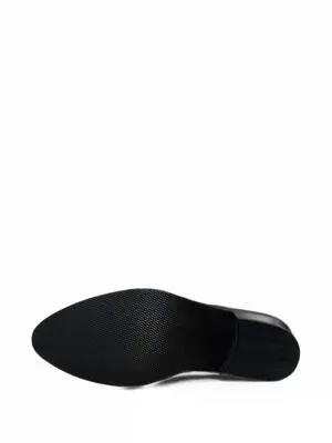 CALCE Almond-toe Chelsea Boots