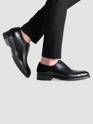 Magnanni Omega Leather Oxfords