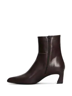 EVALUNA Pointed-toe Ankle Boots