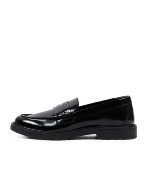 Fendi Logo-plaque Leather Loafers