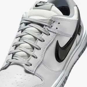 Nike Color-blocked Low-top Sneakers