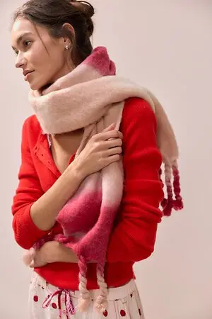 Free People Winter Days Blanket Scarf - Bubblegum