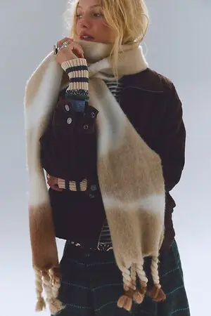 Free People Winter Days Blanket Scarf - Oat