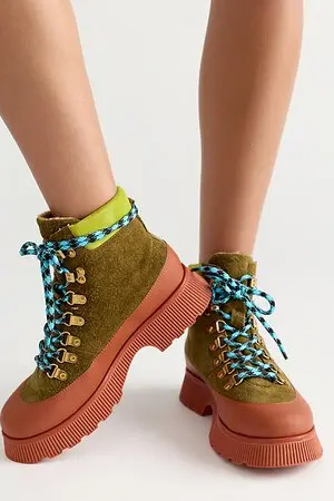 CHARLOTTE STONE SHOES Morris Color-block Hiker Boots - Olive