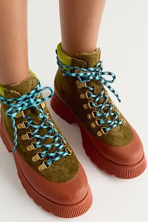 CHARLOTTE STONE SHOES Morris Color-block Hiker Boots - Olive