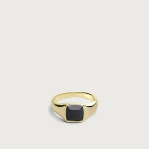 COMMON LINES Onyx Cushion Signet Ring - Gold