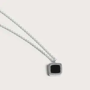 COMMON LINES Onyx Pendant Necklace