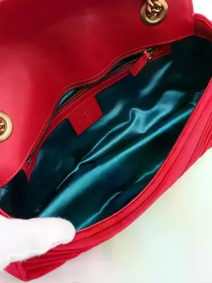 Gucci 2016-2026 Medium Gg Marmont Matelasse Velvet Shoulder Bag