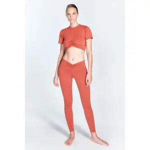 MOEVA Ida Leggings Red