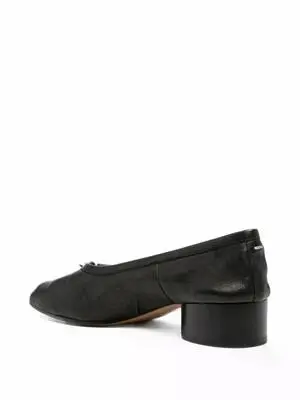 MAISON MARGIELA Tabi Leather Pumps