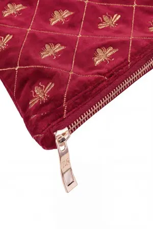 ELIZABETH SCARLETT Bee Trellis Everyday Pouch