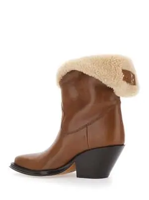 Chloé Brown Ankle Boots With Logo Patch At The Back In Leather