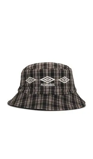 PLEASURES X Umbro Reversible Bucket Hat