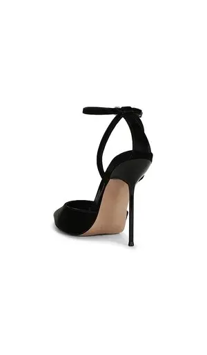 Steve Madden Morrie Pump In Black