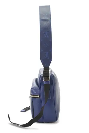 LOUIS VUITTON Taigarama Outdoor Messenger