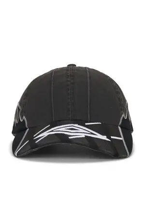 UMBRO Goalkeeper Cap In Grey - Dark Grey
