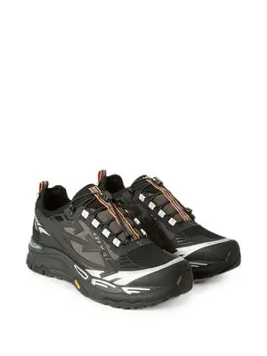 Off-White Trail Low Sneakers