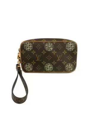 LOUIS VUITTON Monogram Pochette Clutch Bag - Brown