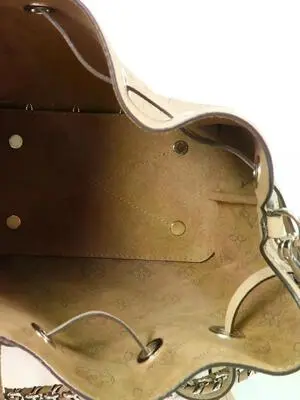 LOUIS VUITTON Bella Chain Shoulder Bag - Neutrals