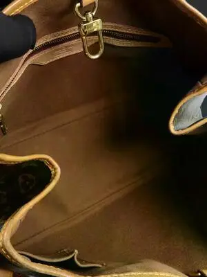 LOUIS VUITTON Batignolles Shoulder Bag