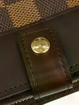 LOUIS VUITTON Damier Compact Zip Wallet