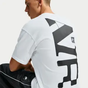 Nike Sportswear T-shirt