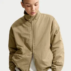 Nike Caitlin Standard Issue Womenâs Dri-fit Game Woven Synthetic-fill Basketball Jacket - Brown