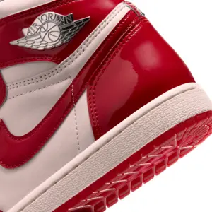 JORDAN Air 1 Retro High Og "nails And Grails" Shoes
