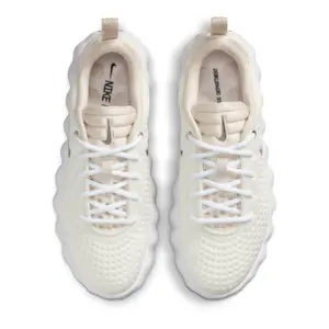 Nike Mind 002 Pregame Shoes