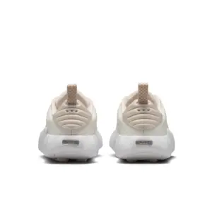 Nike Mind 002 Pregame Shoes