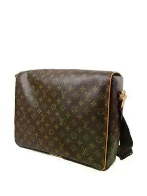 LOUIS VUITTON Beaubourg Messenger Bag
