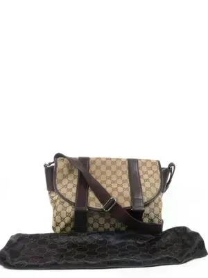 Gucci Gg Supreme Canvas Shoulder Bag - Neutrals
