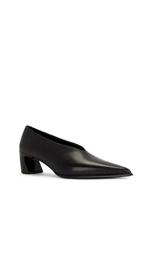 VAGABOND SHOEMAKERS Ilona Pump