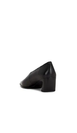 VAGABOND SHOEMAKERS Ilona Pump