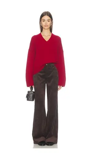VIR VITA Filippa Cashmere V Neck Sweater In Red